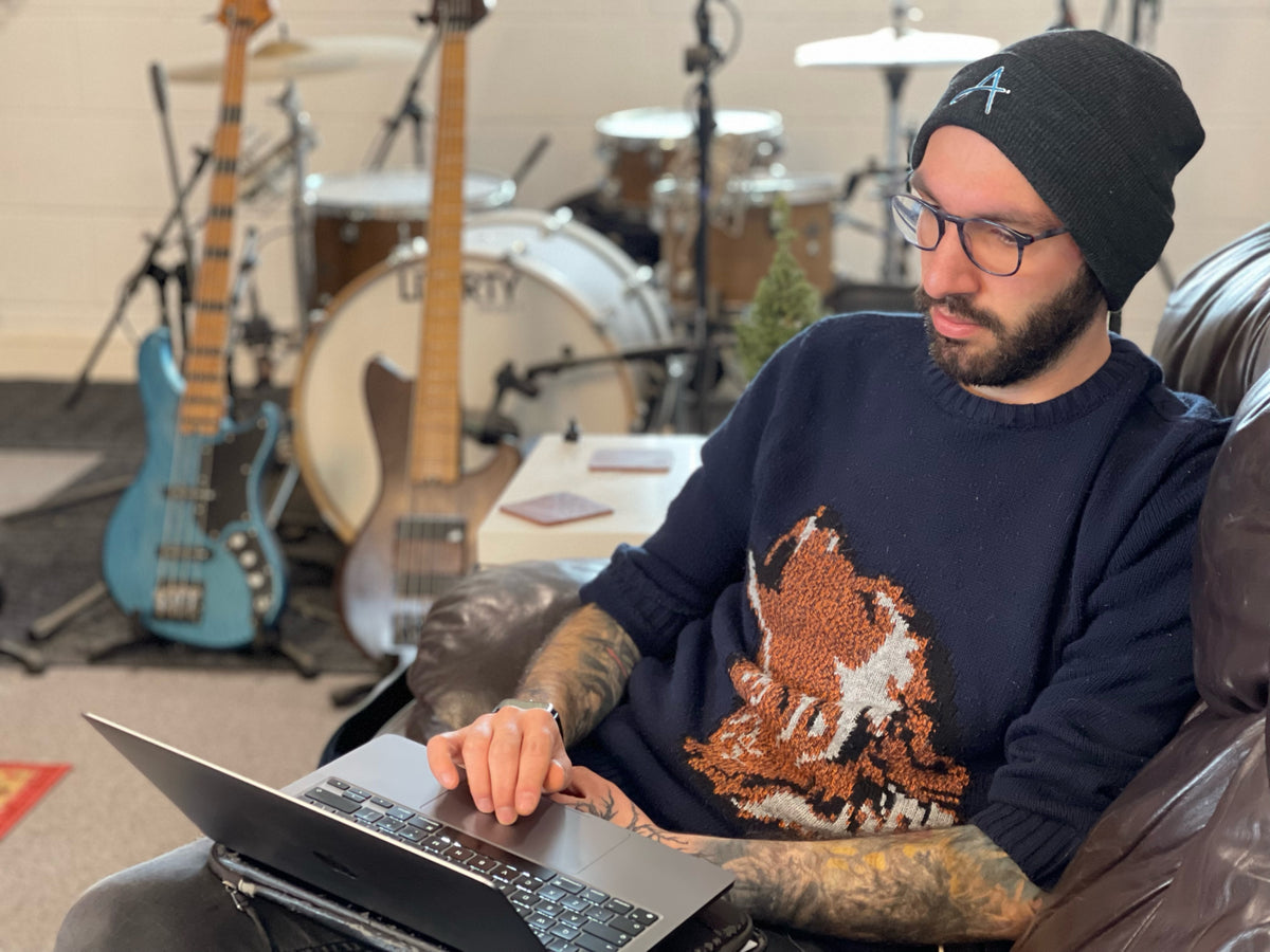 Alpher embroidered beanie – Alpher Instruments